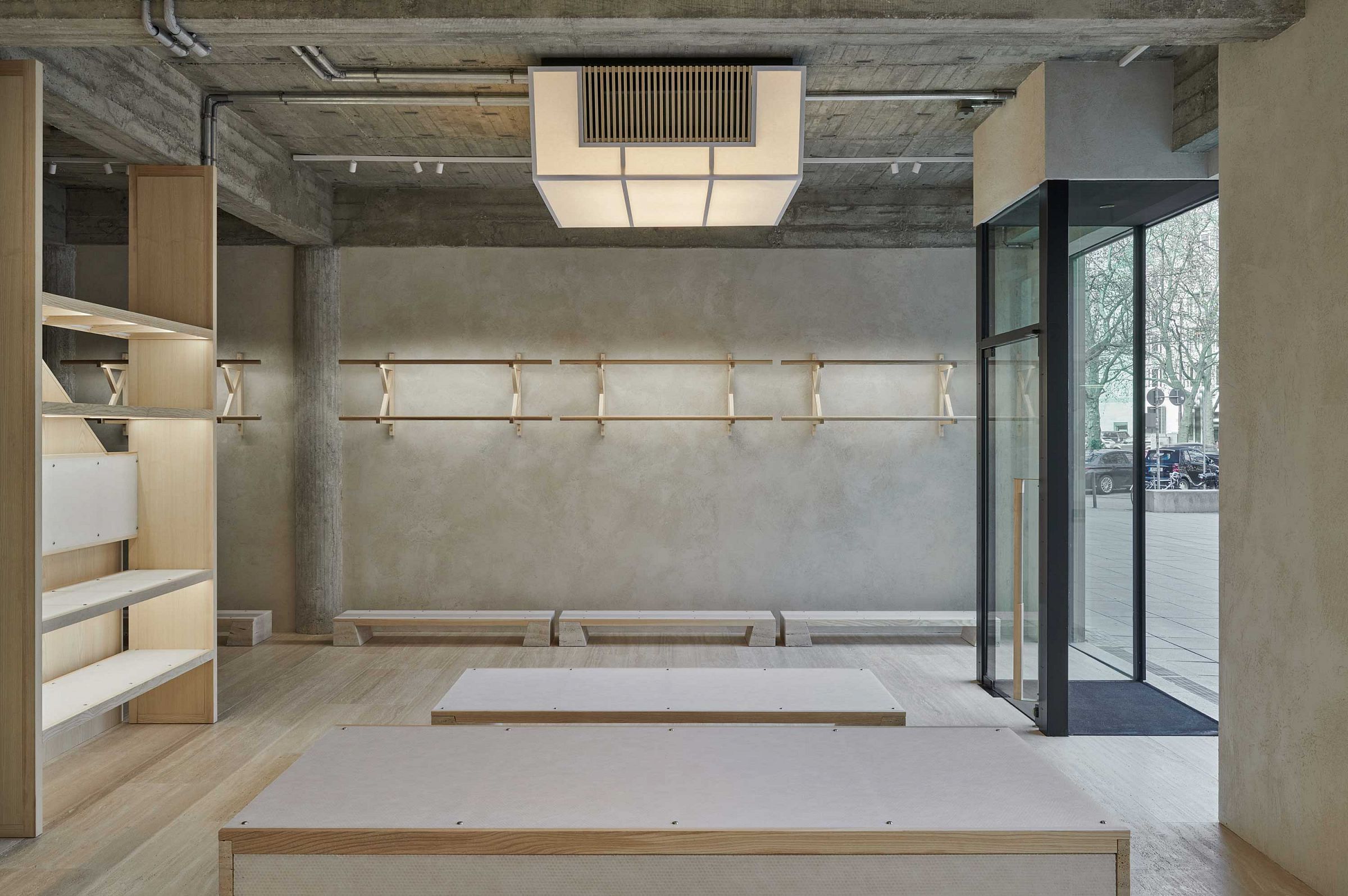 Store Munich, A.P.C. – 1zu33