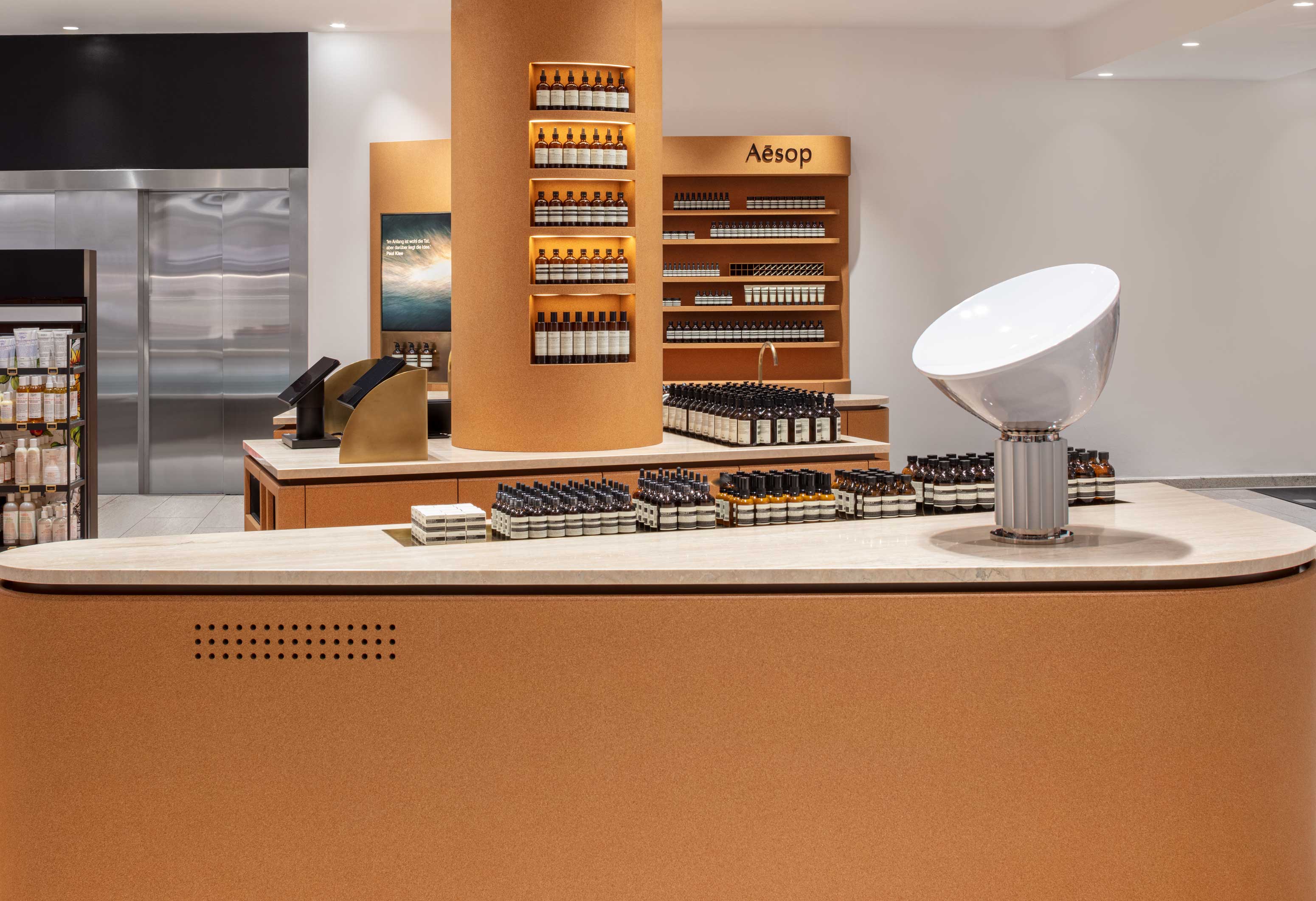 Aesop Counter Jelmoli – 1zu33